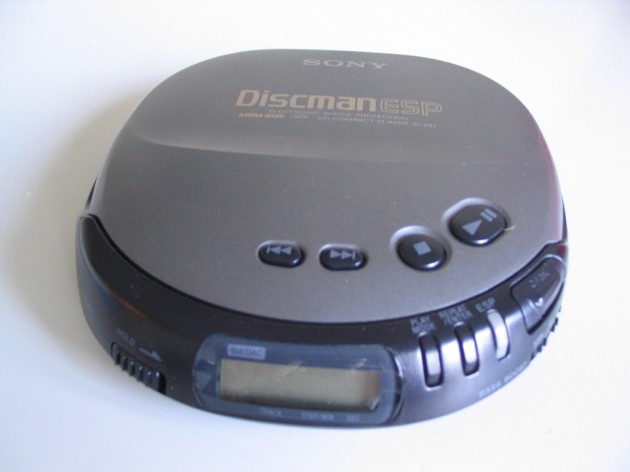 9 gadgets that seemed incredibly high-tech in the 1990s · The Daily Edge