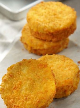 Allergic to eggs? Avoid these M&S vegetable crispbakes