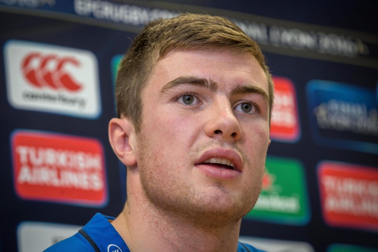Classify Irish rugby internationals who play for Leinster